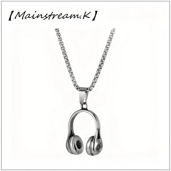 24-R151チェーン部分長さ ：約 50cm/55cm/60cm/70cm トップのサイズ：約22.6mm x 33.2mm重量：約13g素材：925製シルバー音楽とファッションを融合させたこのネックレスは、シルバー925(92.5%銀)...