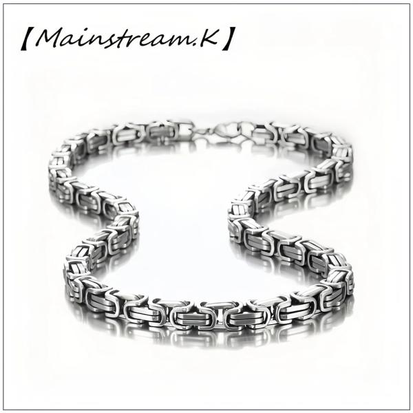 25-R055チェーン部分長さ：約 50cm/60cm素材：925シルバーシルバー925製の贅沢な帝王チェーンネックレスが、あなたのジュエリーコレクションに洗練された輝きを添えます。手がけるこのU字型チェーンは、5mmの太めのデザインで存在...