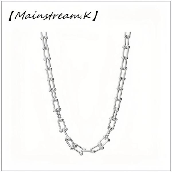 25-R066チェーン部分長さ：約 45cm+5cm / 50cm+5cm素材：925シルバー洗練されたデザインと実用性を兼ね備えたシルバー925製ネックレスは、U字型のリンクが特徴的な逸品です。45cmから50cmまで、+5cm長さ調整が...