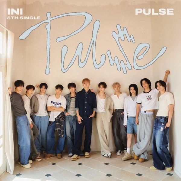 【発売日：2026年04月22日】INI／PULSE (FOREVER YOUNG ver. 初回限定盤) (CD＋DVD) YRCS-90273 2026/4/22発売