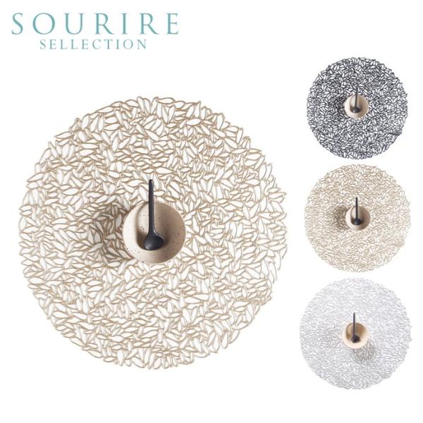 ［商品名］Chilewich / PETAL（チルウィッチ/ペタル）プレースマット［素材］塩化ビニル70%、ポリエステル30%［サイズ］直径約38cm ［生産］アメリカ［デザイナー］Sandy Chilewich［取扱注意事項］・素材と製造...