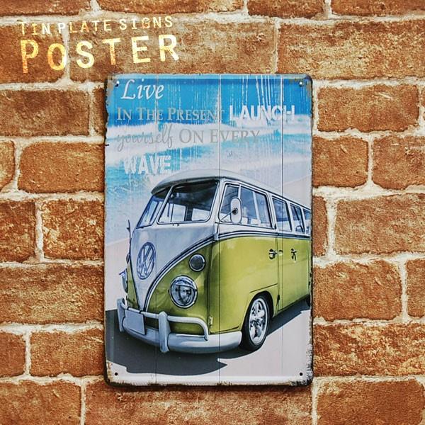 ■品番/(2) LIVE IN THE PRESENT LANCH YOURSELF ON EVERY WAVE VOLKSWAGEN■サイズ/幅200ｘ高さ300 (mm)■カラー/■素材・仕様/材質：ブリキ 【お届けに関して】大変申し訳...
