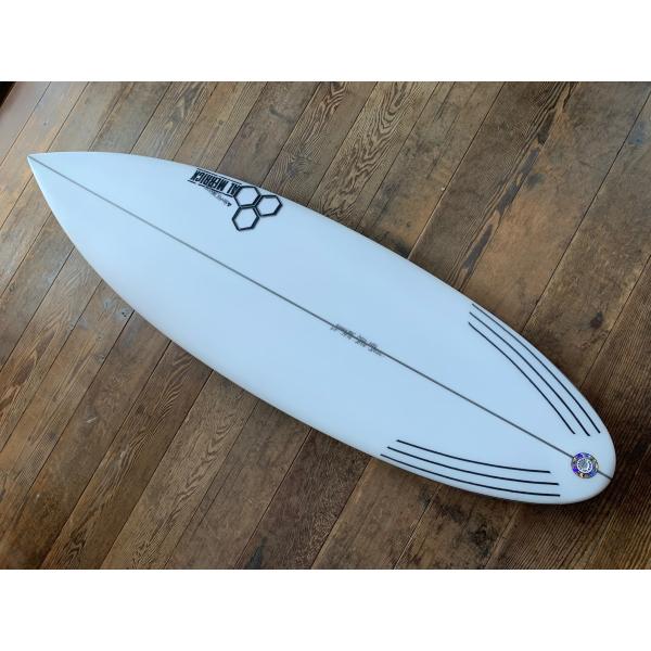 チャネルアイランズサーフボード　CHANNEL ISLANDS SURFBOARDS5'7(170.2)X19 1/8(48.6)X2 3/8(6.0)VOLUME:28.1LROUND,sand/clearFIN SYSTEM:futur...
