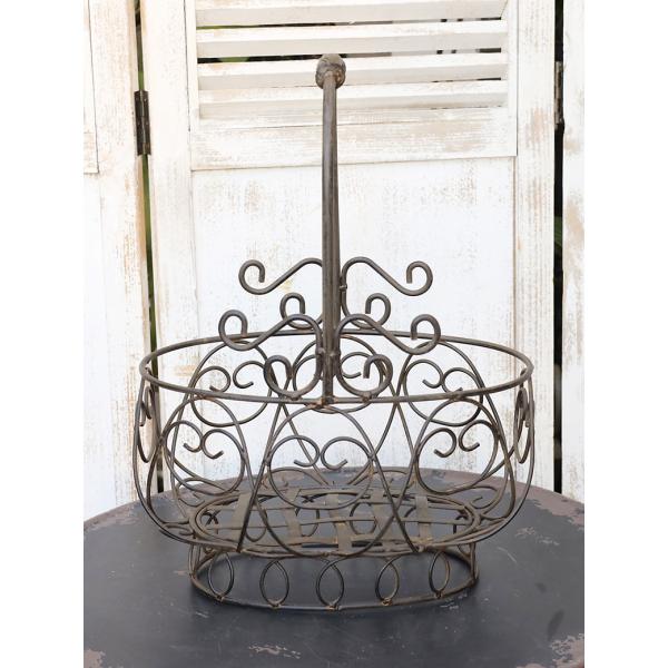 ガーデニング雑貨 アンティーク クラシカル オーバルバスケットです。アンティーク調クラシックなデザイン、落ち着いた雰囲気のスチール製物置、飾りです。(サイズW31.5cm×D20×H42cm 材質：スチール 色：ブラックブラウン）※植物は別...