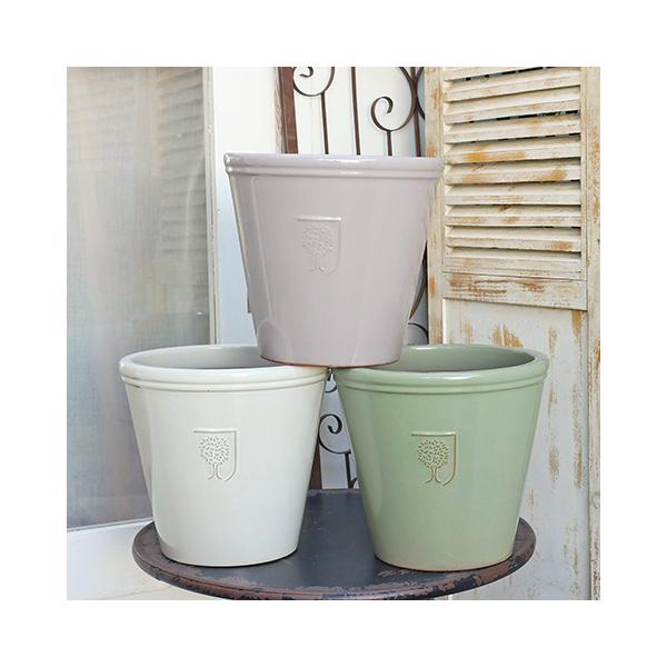 上品シンプルな陶器鉢です。サイズ（W26×H25　素材：陶器　穴あり）ご希望の色がございましたらオプションからお選びください。（在庫状況によりご希望に添えない場合がございます。）英国王立園芸協会、1804年にイギリス・ロンドン国王立典法によ...