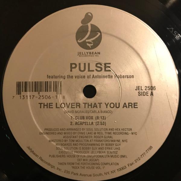 タイトル： The Lover That You Areアーティスト：Pulse Feat The Voice Of Antoinette Robersonメディア：NMスリーブ：NM1996年リリースのハウスクラシック。Jellybean...