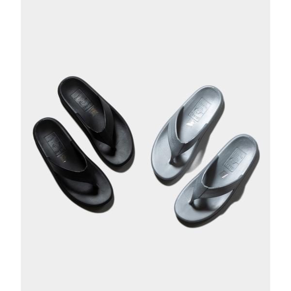 size（cm）8 (26.0)9 (27.0)10 (28.0)11 (29.0)Material : EVAMade in SPAIN＊こちらの商品は店頭でも販売中のため、ご注文頂いた際にすでに完売している可能性がございます。予めご了承...