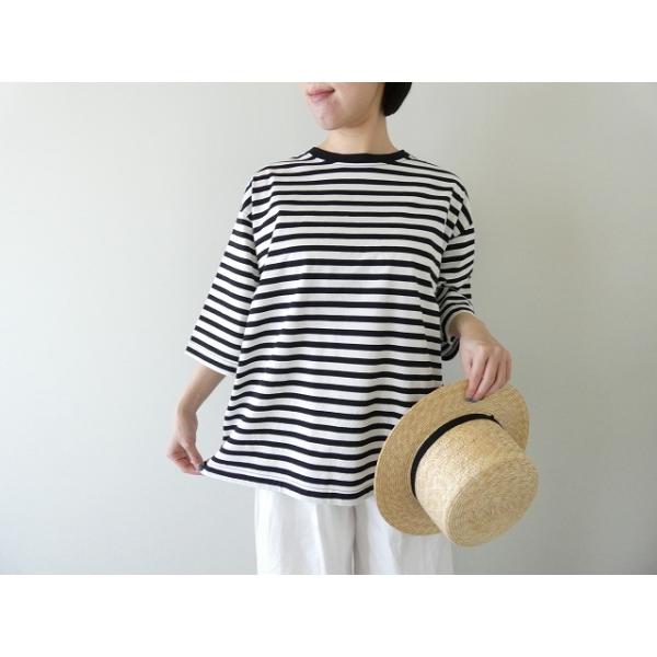 color(02)オフ×ブラックsizeF( 身幅 61cm 総丈 68cm )quality綿　100%　日本製モデル身長　162　cmメーカー希望小売価格　￥　8,900+税当店の商品は実在店舗でも同様に販売をしているため、タイムラグに...