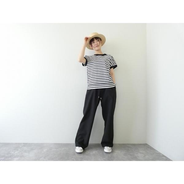 color(02)オフ×ブラックsizeF( 身幅 56cm 総丈 60cm )quality綿　100%　日本製モデル身長　162　cmメーカー希望小売価格　￥　8,900+税当店の商品は実在店舗でも同様に販売をしているため、タイムラグに...