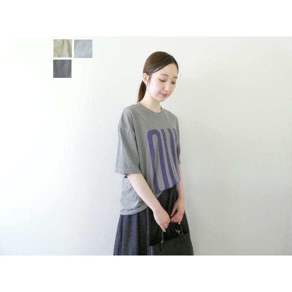color(A)カーキ(B)グレー(D)チャコールsizeF( 身幅 59cm 総丈 63cm )quality綿　100%モデル身長　165　cmメーカー希望小売価格　￥　6,000+税当店の商品は実在店舗でも同様に販売をしているため、タ...