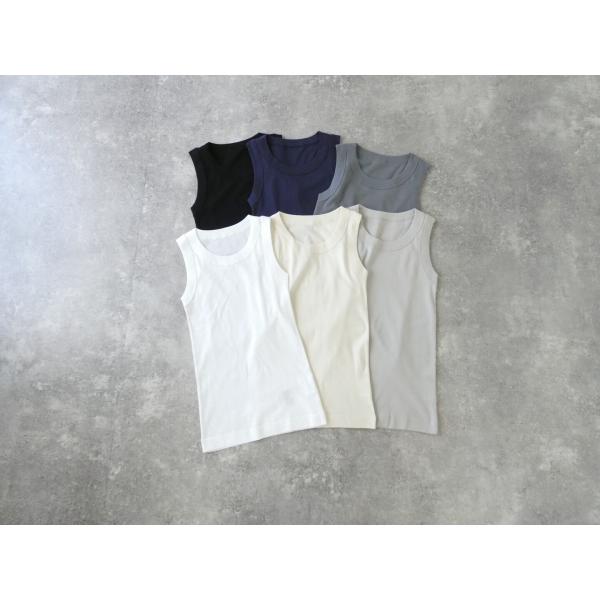 color(1)サラシ(2)ライトグレー(4)ブラック(6)生成(10)ネイビー(11)グレーsizeF( 身幅 34cm 総丈 65cm )quality綿　100%　日本製モデル身長　162　cmメーカー希望小売価格　￥　5,500+税...