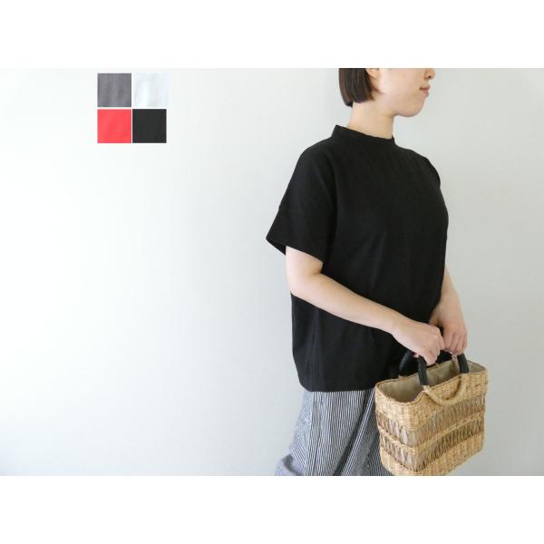 color(1)オフ白(2)レッド(3)うす消し炭(7)ブラック 別注色sizeF( 身幅 61cm 総丈 前60cm 後64cm )quality綿　100%モデル身長　162　cmメーカー希望小売価格　￥　8,900+税当店の商品は実在...