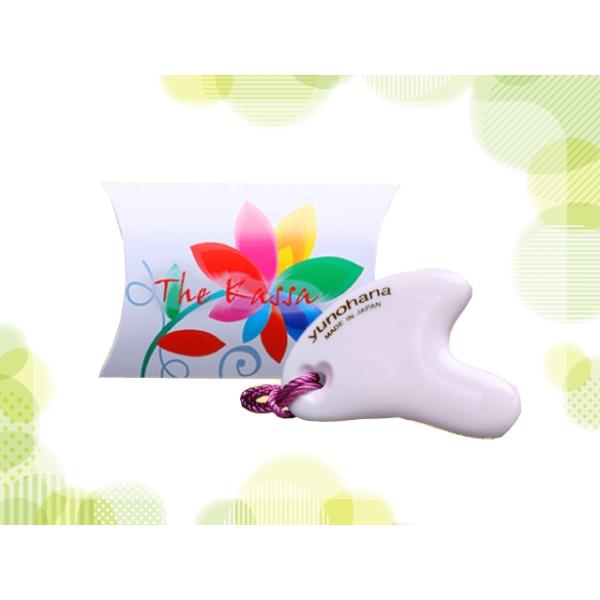 コリをほぐし リンパの流れをスムーズに！玉川湯の花配合で相乗効果も古来からの美容法に習い、お肌をこすることでお顔のコリをほぐし リンパの流れを整えます。体内の気・血・水のめぐりを整え、お手軽にお顔のリフトアップ・ボディの活性化が期待できます...