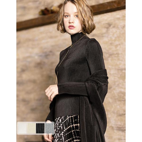 ・ストレスフリーな着心地が魅力の定番ハイネック。フィット感がありながらも体のラインを拾いすぎない程良いタイトシルエットが、女性らしい雰囲気を演出・スポッとかぶれて、縦横斜めと自在に伸縮するので、抜群の動作性があり着心地の良いアイテムです・ど...