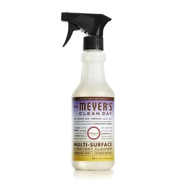 Mrs. Meyer's Clean Day マルチサーフェス エブリデイ クリーナーは、強力でありながら肌に優しい多目的洗浄成分を配合し、ご自宅に特別な香りをお届けします。Mrs. Meyer's は、ガーデンをイメージした香り、エッセン...
