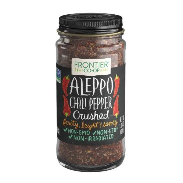 フロンティア・コープ アレッポ・チリペッパーは、深紅のチリフレークで、中弱火で味を引き立てる優れた風味豊かなチリです。香りは明るくフルーティーで、ドライトマトを思わせる風味豊かな味わいです。