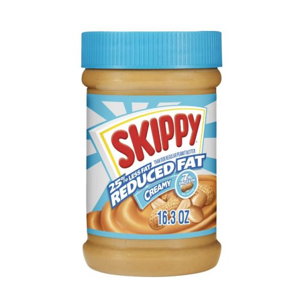 スキッピー 減脂肪 クリーミー ピーナッツバター 462g プラスチック容器 1個入り。 通常のクリーミータイプと比べて脂肪分を25％抑えた、なめらかな口あたりのピーナッツバタースプレッドです。分離しにくく、油浮きが少ないため、スムーズに塗...
