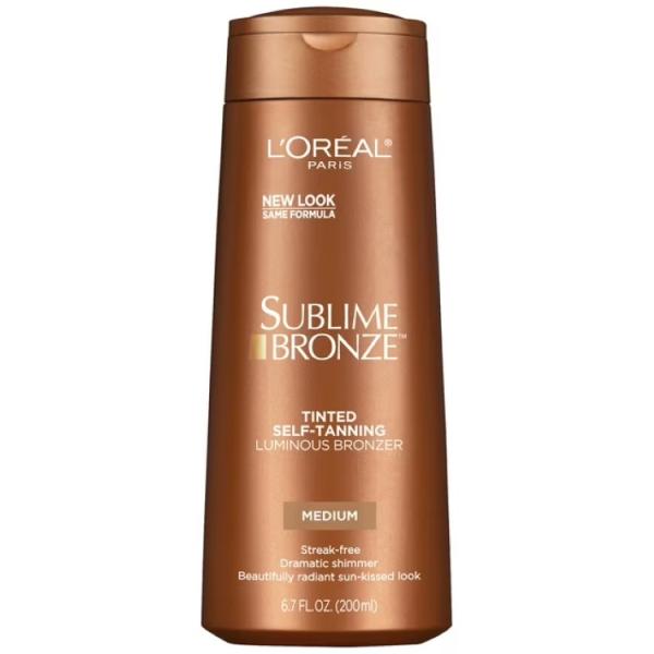 L'Oreal Paris サブライムブロンズ ティンテッド セルフタンニングローションは、光を反射するパール成分を配合したローションです。塗布直後から自然なブロンズカラーを演出し、なめらかな仕上がりへ導きます。ビタミンE配合で肌にうるおい...