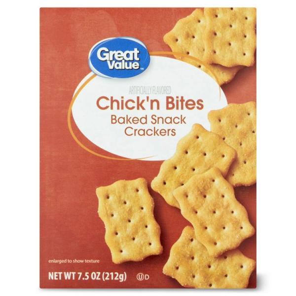 グレートバリュー チキンバイツ ベイクドスナッククラッカーガーリック、オニオン、スパイスで味付けした、チキンスープを思わせる風味のベイクドスナッククラッカーです。焼き上げたウエハースタイプで、サクサクとした食感を楽しめます。チリやスープの付...