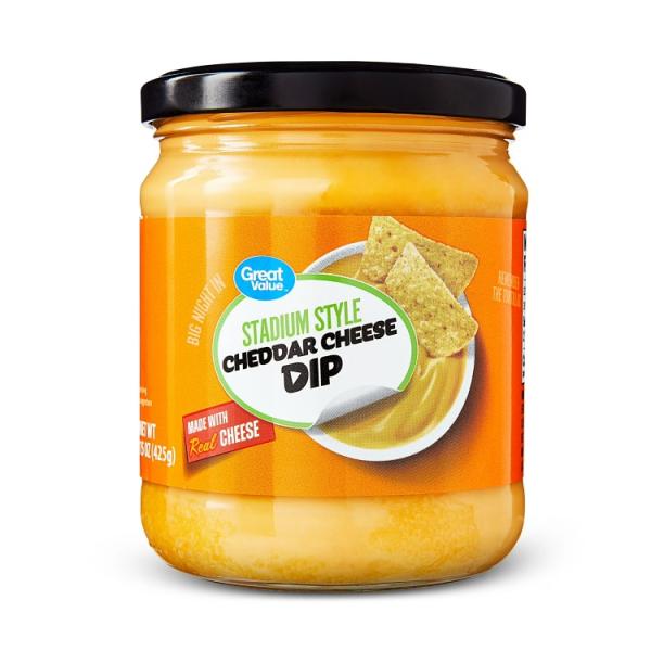 グレートバリュー スタジアムスタイル チェダーチーズディップは、チェダーチーズを使用したコクのある味わいのディップです。 1瓶約425g入りで、フタ付きの容器で風味を保ちながら保存できます。 トルティーヤチップスやポテトチップス、野菜、プレ...