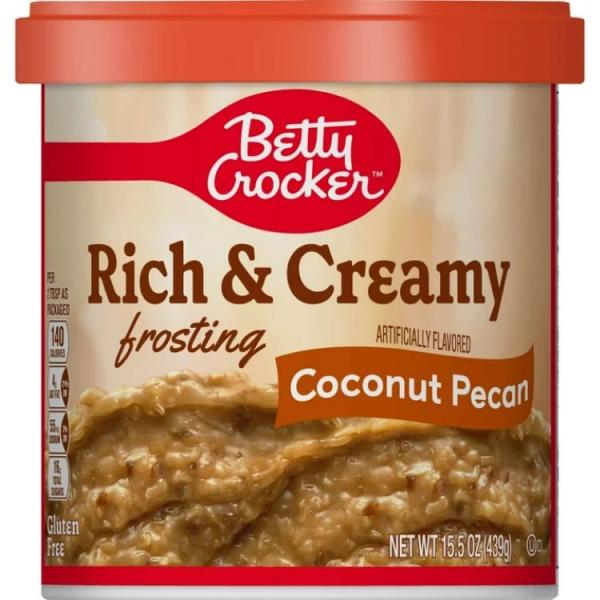 ベティクロッカーのリッチ＆クリーミー ココナッツピーカン フロスティングは、コクのある甘さとクリーミーな口当たりが楽しめるフロスティングです。ココナッツとピーカンナッツ風味の組み合わせが、ケーキやカップケーキ、ブラウニーなどの焼き菓子を華や...