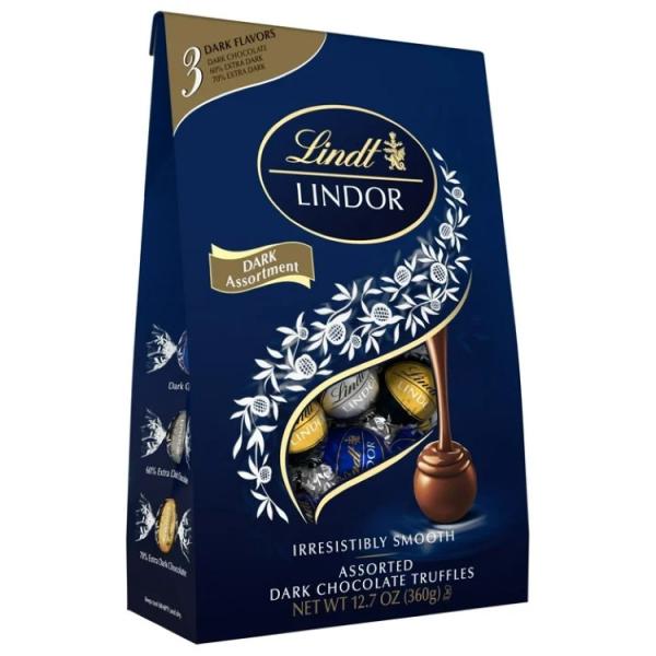 リンツ リンドール アソート ダークチョコレート トリュフは、12.7オンス入りの大容量チョコレートバッグです。ダークチョコレート、60％エクストラダークチョコレート、70％エクストラダークチョコレートの3種類を詰め合わせ、それぞれなめらか...