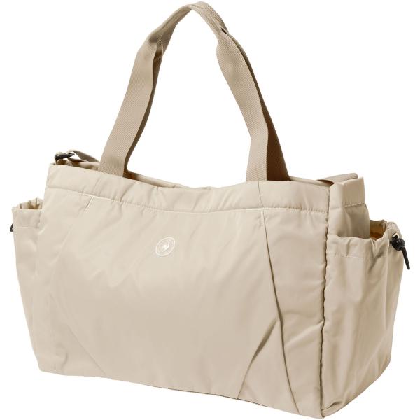 ルコックスポルティフ le coq sportif 2WAY トートバッグ  LT5FTT10U　【軽量で上品】上品で光沢感のあるポリエステル素材が、きれいめな印象を演出。軽量感があり、持ち運びに便利な 2WAY トートバッグ。【大容量】容...