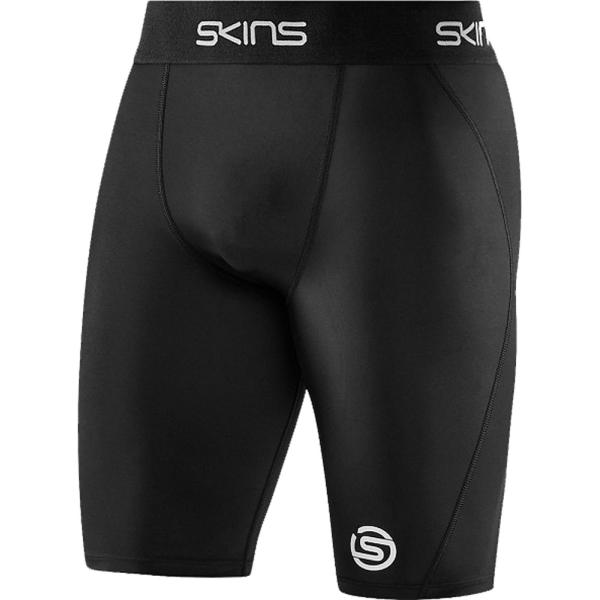 スキンズ SKINS シリーズ1 SERIES-1 メンズ ハーフタイツ ショートスパッツ 着圧 コンプレッション スポーツウェア インナータイツ ズボン下 トレーニングウェア ジム  18171140 019　中強度着圧のハーフレングスタ...