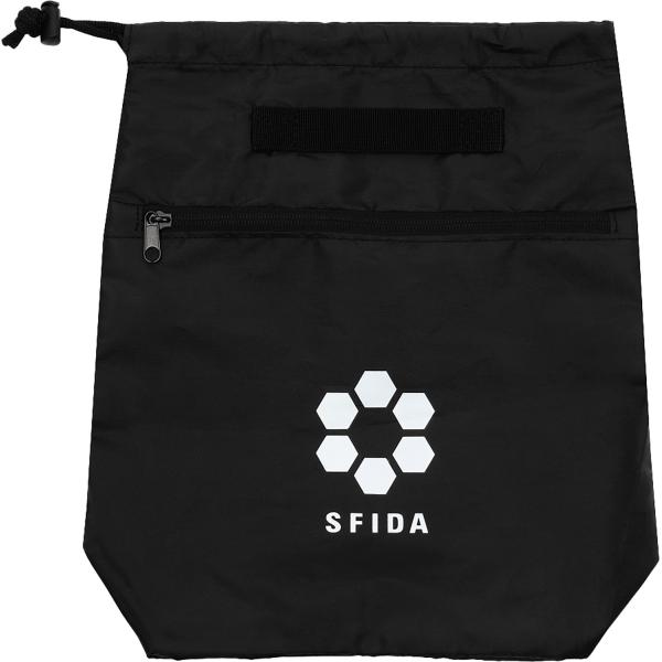 スフィーダ sfida SFIDA シューズケース  SH25B02　フットサル　簡易シューズケースながら小物ポケット付きで便利。平らに折り畳み収納可能な設計はコンパクトでスマートに使用可能。