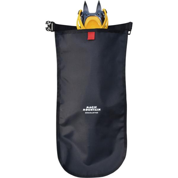 マジックマウンテン MAGIC MOUNTAIN MMクランポンサック MG146  MG146　アウトドア　シンプルタイプのクランポン収納バッグ。脱いだばかりのクランポン左右を重ねてそのまま収納する。他にはアイスピトン等の尖ったスチールア...