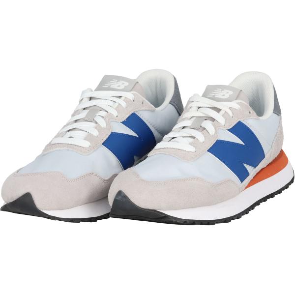 ニューバランス New Balance 237 M2374SCD　70 年代から 80 年代のランニングシューズのスリム&amp;ロープロファイルなシルエットを現代風にリファインし、印象的なビッグ N ロゴで仕上げた[ 237 ]にシーズナ...