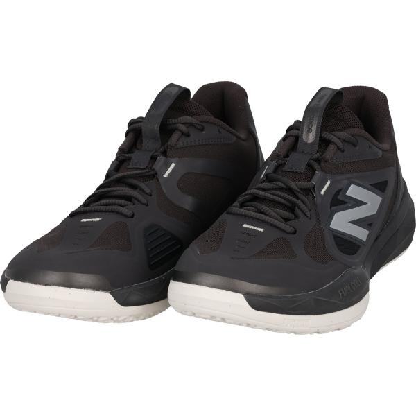 ニューバランス New Balance FUELCELL 796 V5 O M7963H32E　テニス　男性用のオムニ / クレーコートモデル[ FUELCELL 796 ]がスタイリッシュなアッパーデザインで V5 にアップデート。大胆な...