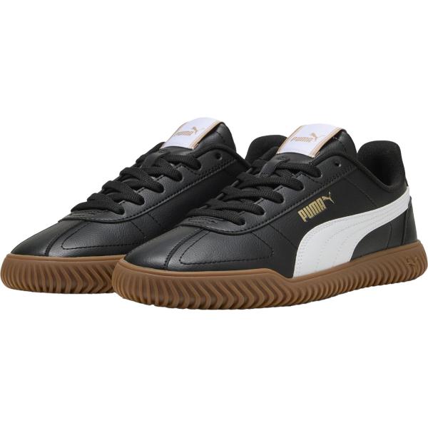プーマ PUMA PUMA CLUB カイザー  40260302　PUMA CLUB KAYZER は、タイムレスなスタイルと大胆なソールデザインを融合させたスニーカーで注目を集めています。ストリートに繰り出すときも、 CLUB KAYZ...