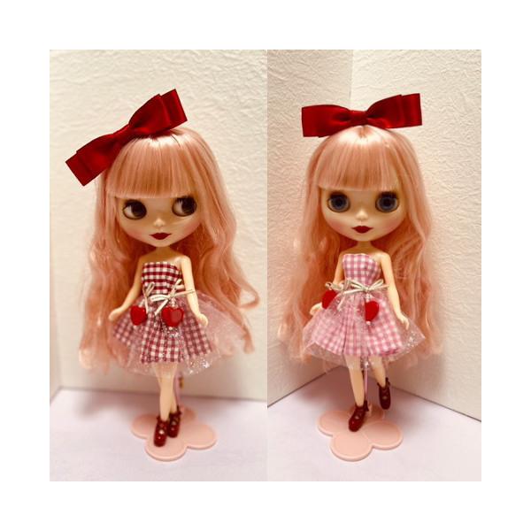 no.B1240006・[1/6Doll・ネオブライス用]  mignonne fille「ギンガムチェックワンピース」・サイズ：ネオブライス・カラー：レッド、ピンク　各1点・内容：ワンピース、ヘアアクセ　各1点ハートをモチーフにしたラブリ...