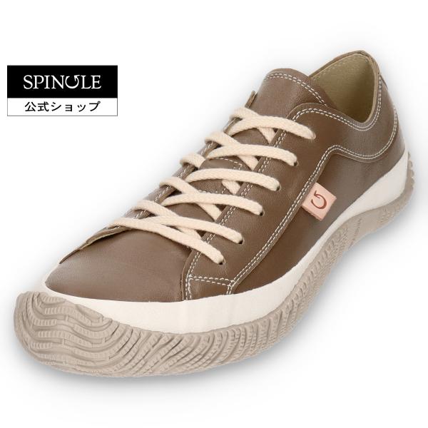 SP-110は履き心地の良さにこだわり、カンガルーレザーを使用した人気トップクラスの定番ローカットモデル。カンガルーレザーは柔らかさ・高い強度・軽さを兼ね備えており、その特徴から野球やサッカーのスパイクとしても使用されている人気素材です。柔...