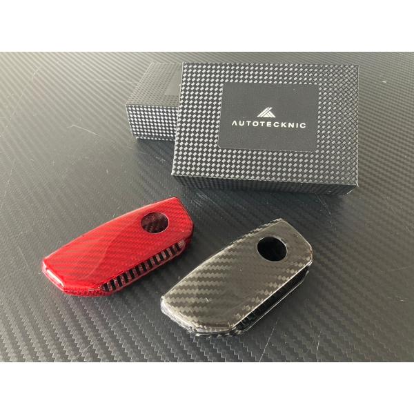 ＢＭＷのエンブレムロゴが立体デザインされた、本革キーホルダーです。AUTOTECKNIC製の「AUTOTECKNIC Dry Carbon KeyCase」のです。 最新のBMWの純正リモートキー(鍵)に対応するドライカーボン製のキーケース...