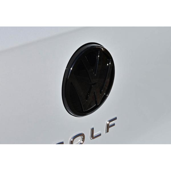 ore OBJ select Piano Black Rear Emblem Cover for Volkswagenです。VWリアエンブレムのクローム部をブラックアウトすることが出来るエンブレムカバーです。リアエンブレムをピアノブラック化...