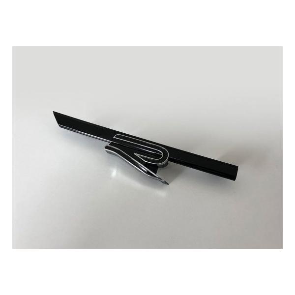 Volkswagen R-Logo Front Grill Emblem(CO-VFE-R) です。 フロントグリルに装着することで新たな印象を与えます。 Golf7 R/Golf7.5 R や R-Line の車両にオススメです。 カラー...