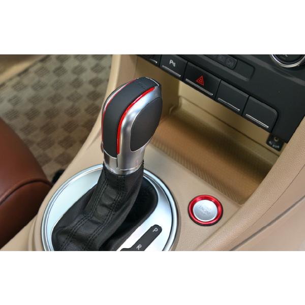 VW DSG レザーシフトノブ/トップ部:ブラックレザーのタイプです。 本体カラーは、1.レッドライン(CO-DSG-R01)　2.ブルーライン(CO-DSG-B01)の2タイプです。Golf GTI TCRに装着されているシフトノブと同じ...