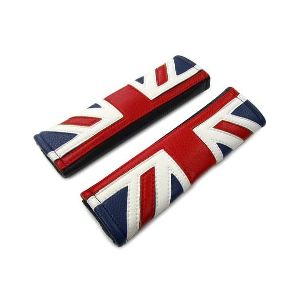 汎用シートベルトパットの１セット(2pcs)です。 本体サイズ：21.5cm×7cmです。 素材表面：PVCレザー 裏面：カーボンレザーです。 NEW MINI(R50/R55/R56/R57/R60/F56)に如何でしょうか。 装着はマジ...