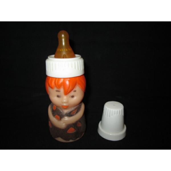 商品説明【メーカー名】【サイズ】人形の大きさは約１５センチです。【商品説明】７０年代のぺブルスの哺乳瓶です★おおきさは約１５センチです。可愛いです！観賞用です。※こちらの商品は海外での買いつけ商品になっております。ビンテージ商品ですので、汚...