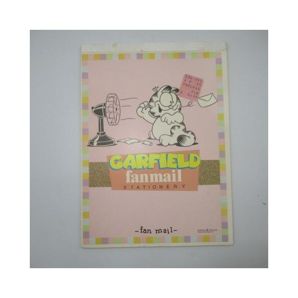 ＜商品説明＞【メーカー名】　【サイズ】約16×20センチ【商品説明】70's vintageのガーフィールドの可愛い便箋です！中身の柄も可愛くて、落書きなどもなく綺麗な状態です！！中古になりますので多少の傷みや汚れがあります。※こちらの商品...