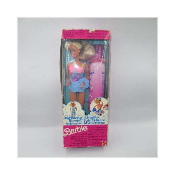 ＜商品説明＞【メーカー名】　mattel【サイズ】約２８センチ【商品説明】珍しいバスタイムファンバービーです！付属の缶でアワアワに遊ぶことができます。であうが、使用はしなでください。可愛いです！中古になりますので多少の傷みや汚れがあります。...