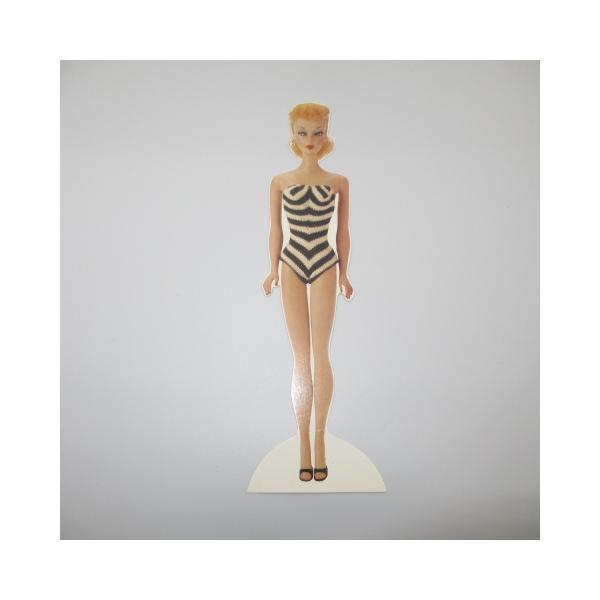 ＜商品説明＞【サイズ】　約３０センチ【商品説明】バービーのペーパードールです！壁に飾ったりしてもかわいいです★中古になりますので多少の傷みや汚れがあります。※こちらの商品は海外での買いつけ商品になっております。ビンテージ商品ですので、汚れ等...