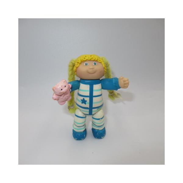 ＜商品説明＞【サイズ】　約９センチ【商品説明】80年代のキャベツ人形のポーサブル人形です！手足が動き、好きなポージングをさせれます！可愛いです！中古になりますので多少の傷みや汚れがあります。※こちらの商品は海外での買いつけ商品になっておりま...