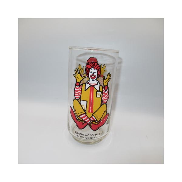 ＜商品説明＞【サイズ】　約１４センチ【商品説明】1977年製のRonaldのグラスです！ビンテージの顔がとても可愛いです！中古になりますので多少の傷みや汚れがあります。※こちらの商品は海外での買いつけ商品になっております。ビンテージ商品です...