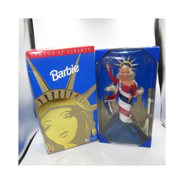 ＜商品説明＞【サイズ】　約２８センチ【商品説明】1995年製のSTATUE of LIBERTY Barbieです！素敵なバービーです！FAO SCHWARZ限定のバービーです！中古になりますので多少の傷みや汚れがあります。※こちらの商品は...