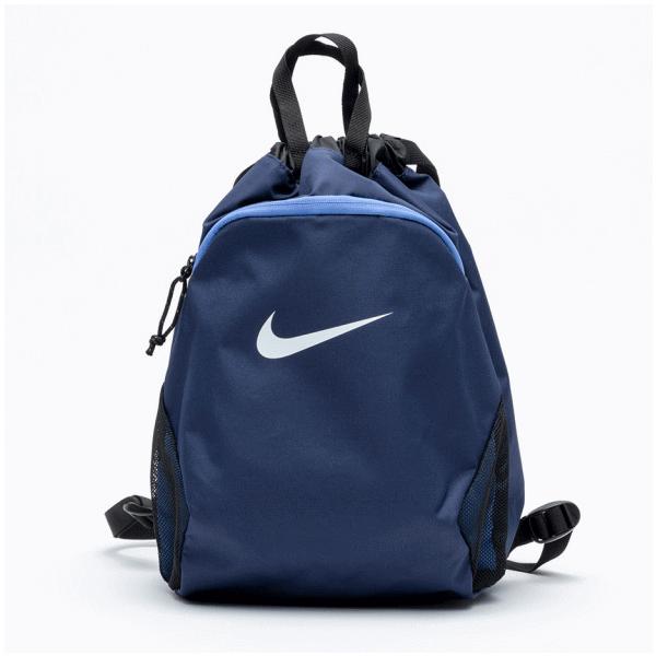 ・バッグパックタイプの定番プールバッグ・正面には小物の収納に便利なジッパー付きポケットを配置・ショルダーストラップはバックルで長さ調節が可能・バッグ内側には名前が記入できるネームタグあり■サイズ：27cm×40cm×18cm（14L）■カラ...