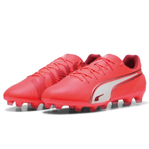 プーマのボールコントロールの技術を全て詰め込んだ、さらに優れた新世代のKINGシリーズ。アッパーに耐久性の高いマイクロファイバーを使用。ジャパンワイドラストを搭載。日々のトレーニングに最適なスパイク。ハード、人工芝グラウンド対応。■対応グラ...
