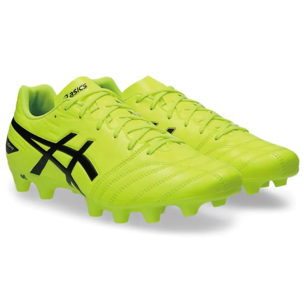 毎日部活に励むプレーヤーに向けたエントリーワイドモデル耐久性に優れた人工皮革をアッパーに採用。足幅の広いプレーヤーにもフィットするワイドモデル。前足部にはステッチを施すことで、伸び止め効果を発揮。ソールのかかと部には走行時に効果を発揮するよ...